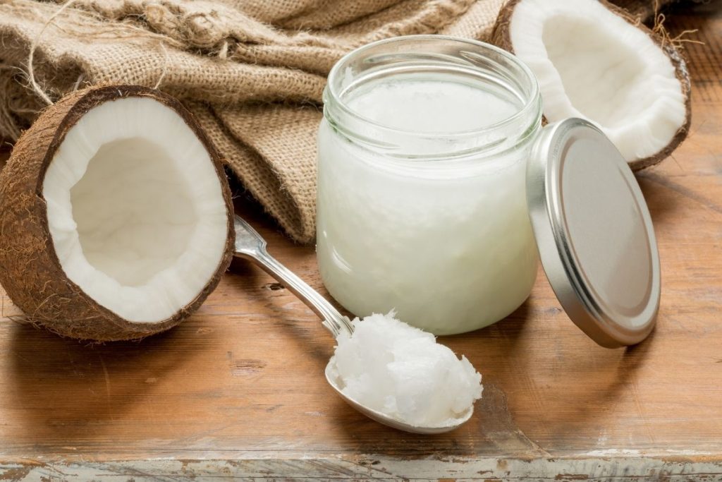 Óleo de coco ou banha de porco: qual é o melhor para fritura? Confira aqui